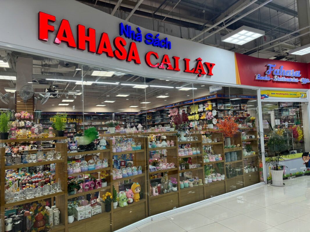 Nhà sách FAHASA Cai Lậy - FAHASASG
